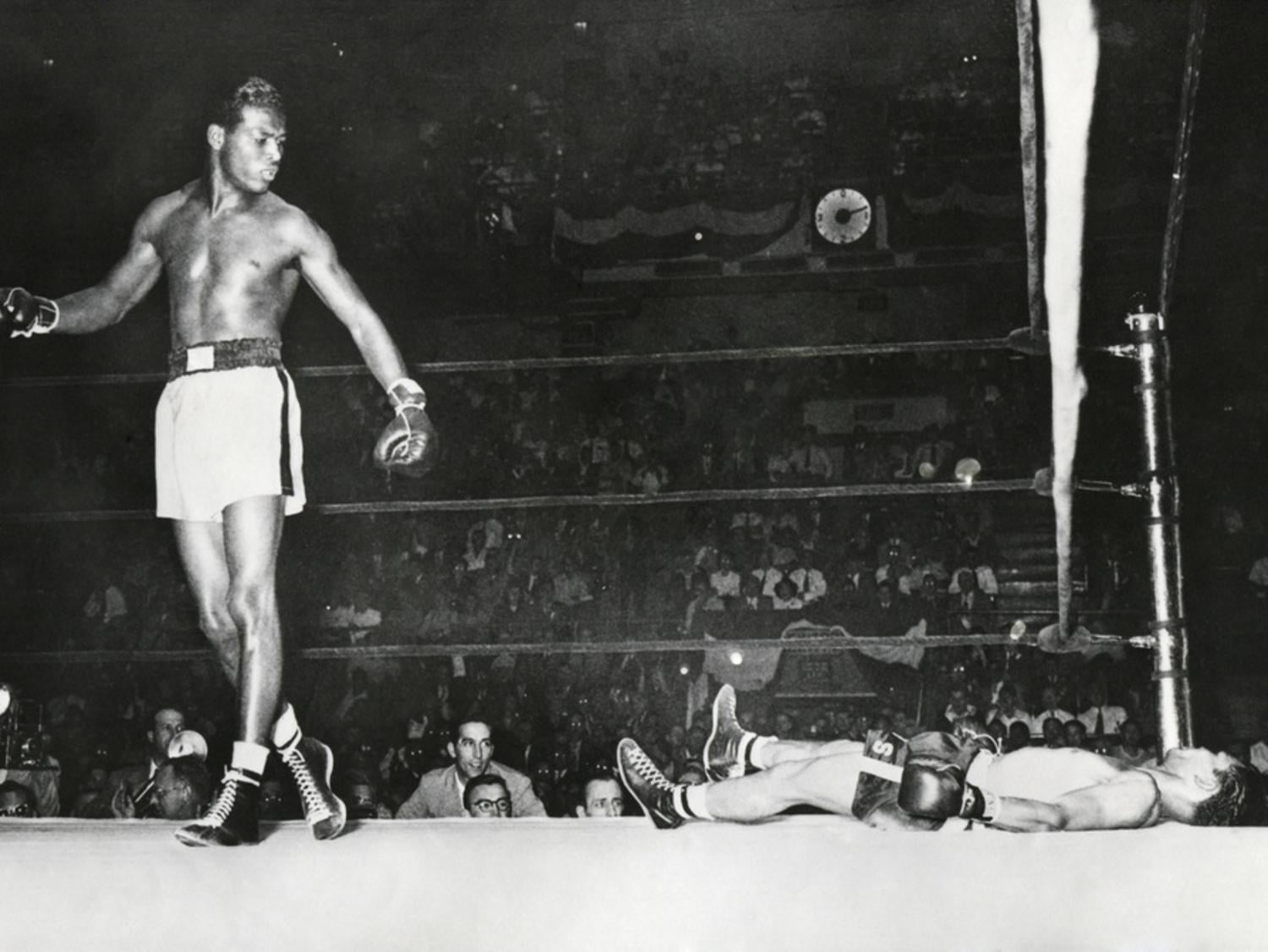Art.com Sugar Ray Robinson, Knocked Out Filipino Flashy Sebastian in ...