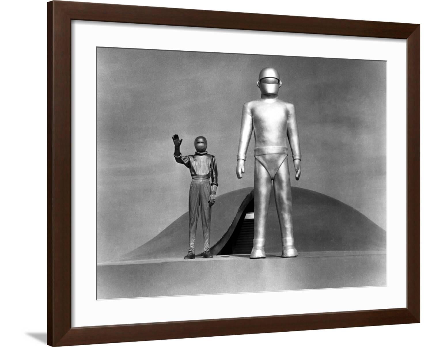 Art.com The Day The Earth Stood Still, Michael Rennie, 1951 Photo ...