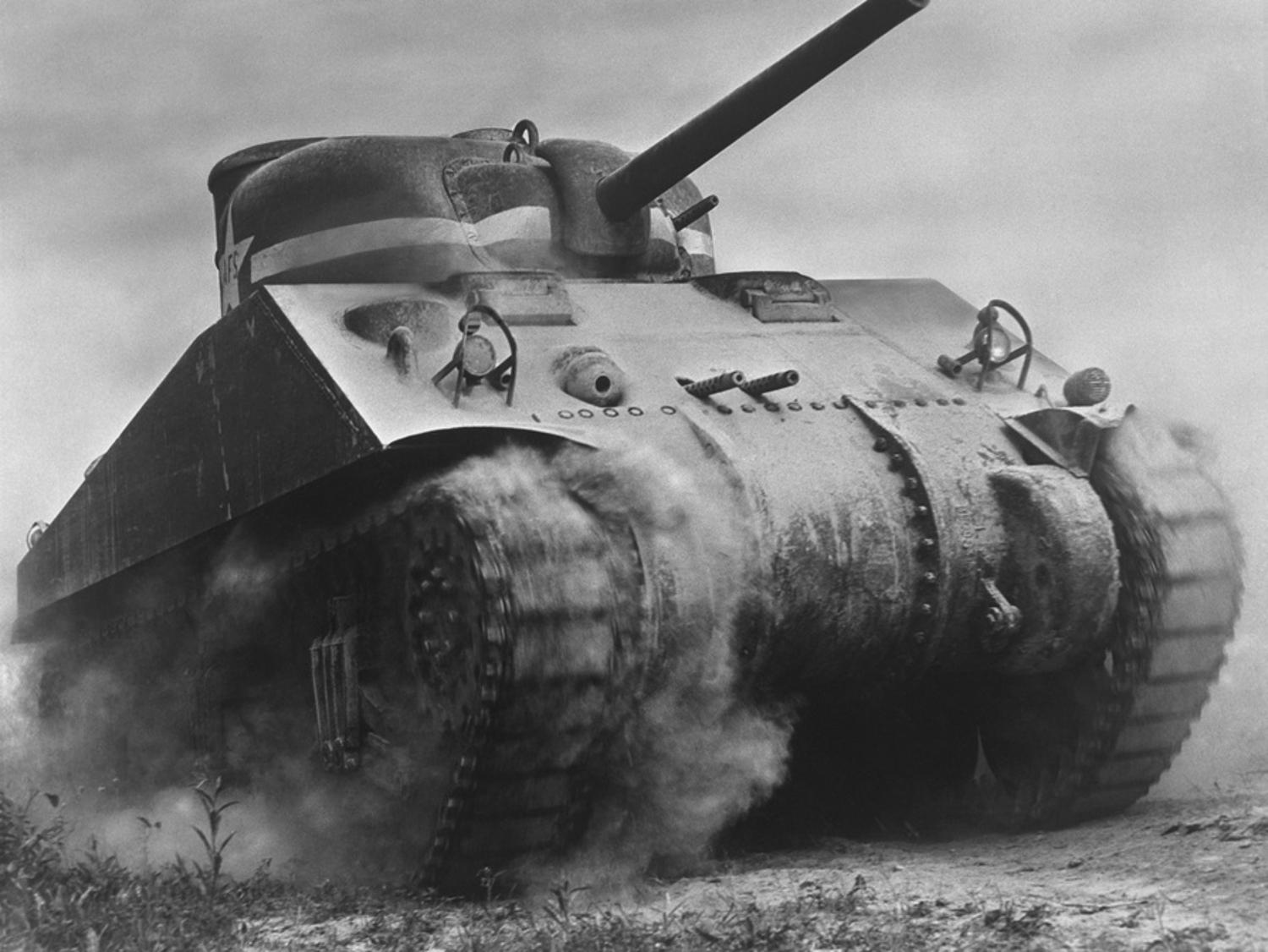 Art.com The Sherman Tank Was the Primary Battle Tank of the U. S. and ...