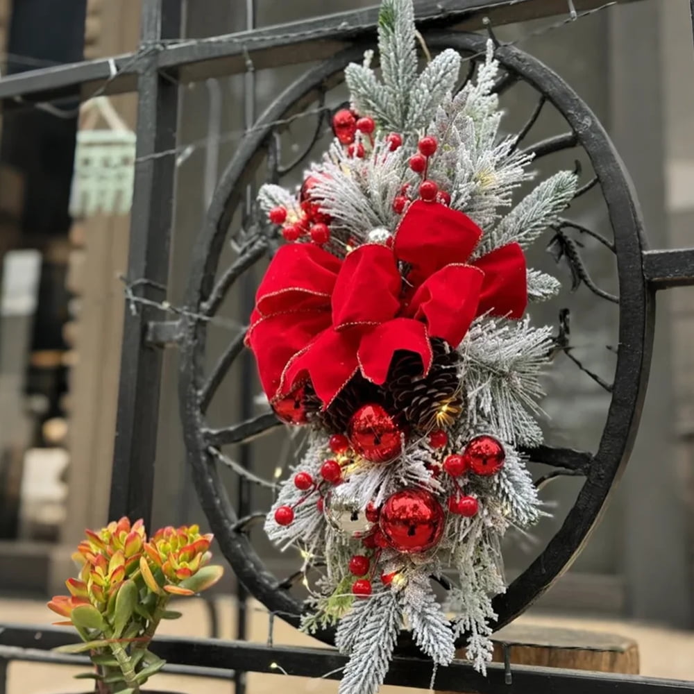 Artificial Christmas Wreaths with Battery Operated String Lights ...