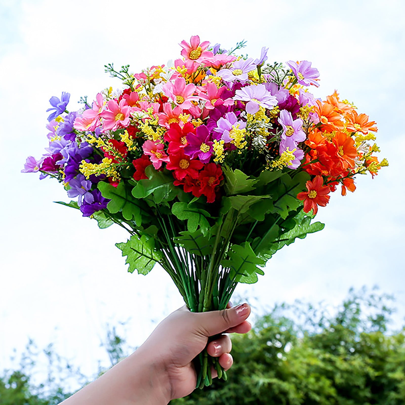 Artificial Daisy Bouquet - Plastic Memorial Flowers for Cemetery ...