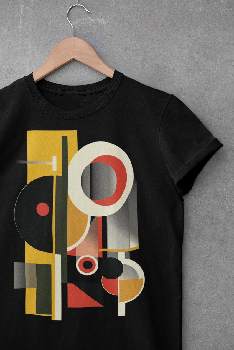 Artistic Bauhaus Constructivism Graphic Tee with Avant-Garde Geometric ...