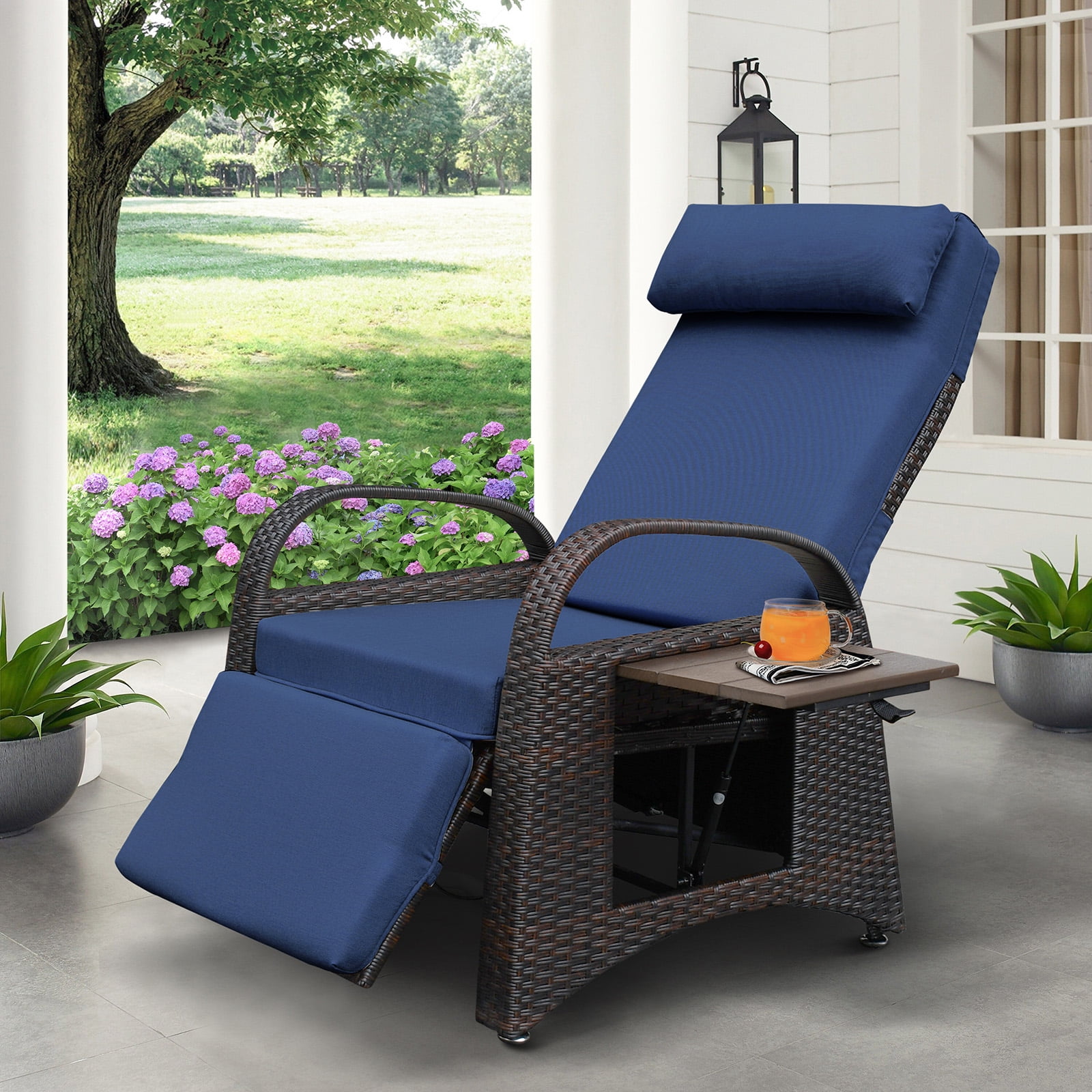Outdoor Wicker Recliner Chair
