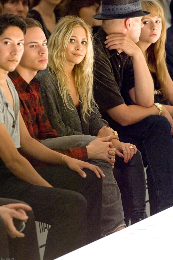 Ashley Olsen In Attendance For Warhol Factory Levi'S And Damien Hirst ...