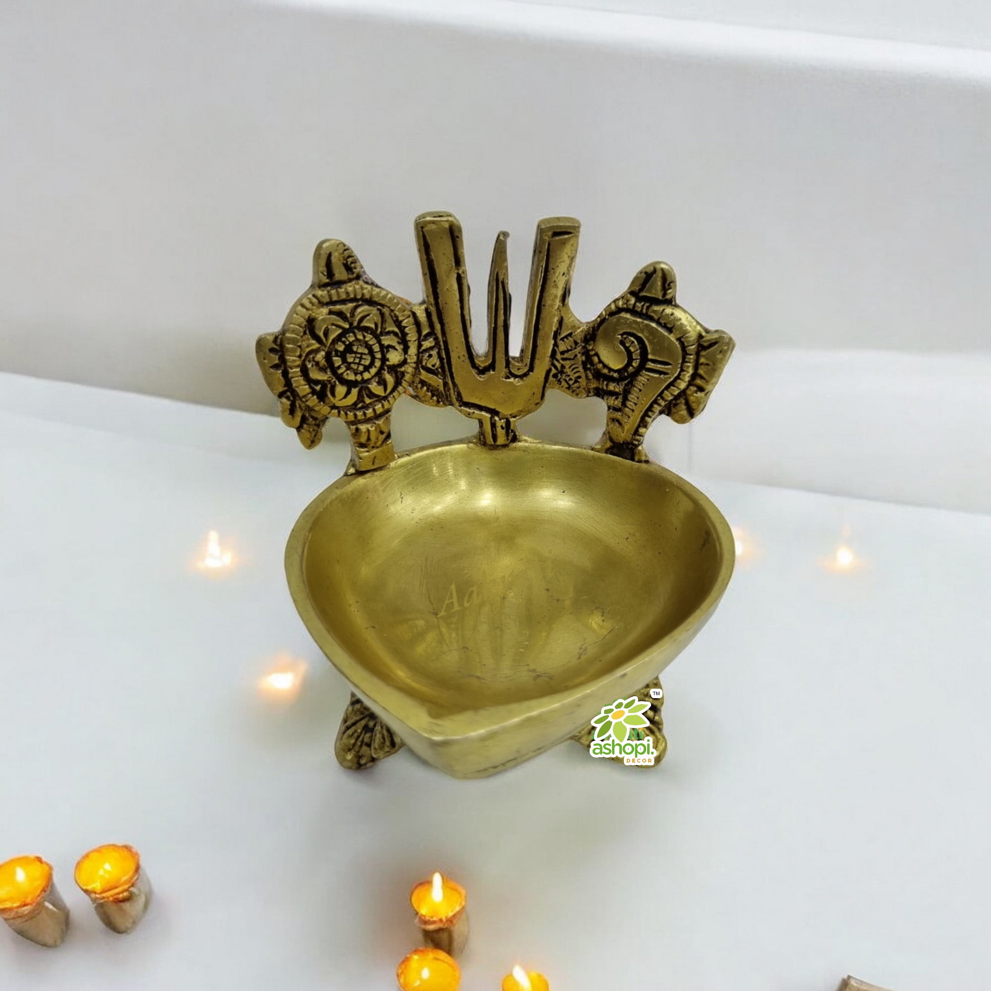 Ashopi Decor Shankh Chakra Namah Brass Diya Over Carved Design Legs ...