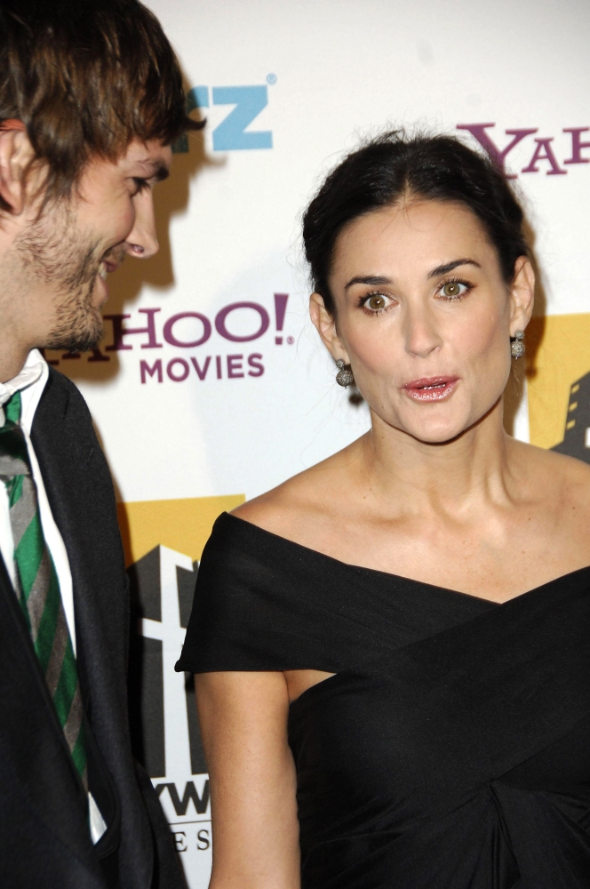 Ashton Kutcher Demi Moore At Arrivals For Hollywood Film Festival 10Th ...