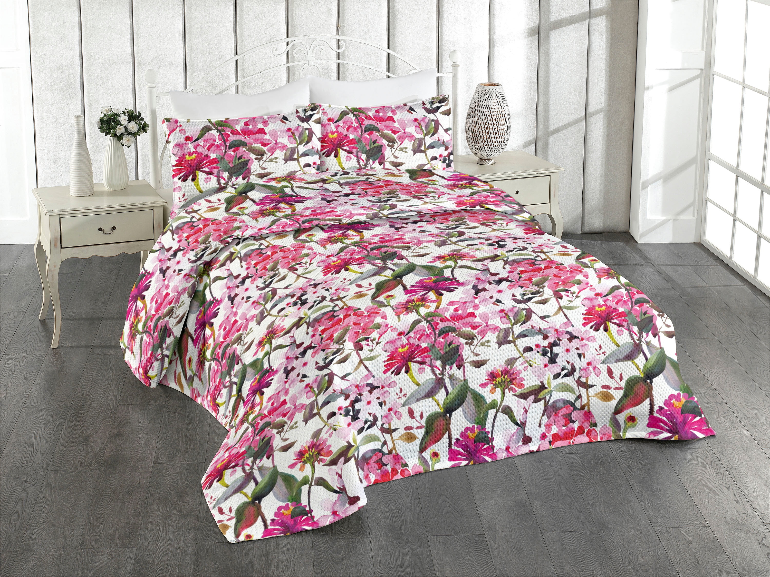 Asian Spring Coverlet, Watercolor Sakura Cherry Blossom Pattern ...
