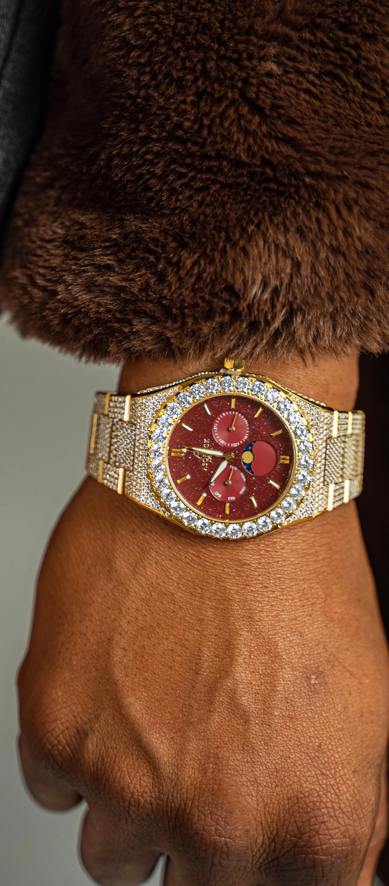 Asorock Watches | Gold/red | Iced transporter - Big diamond bezel ...