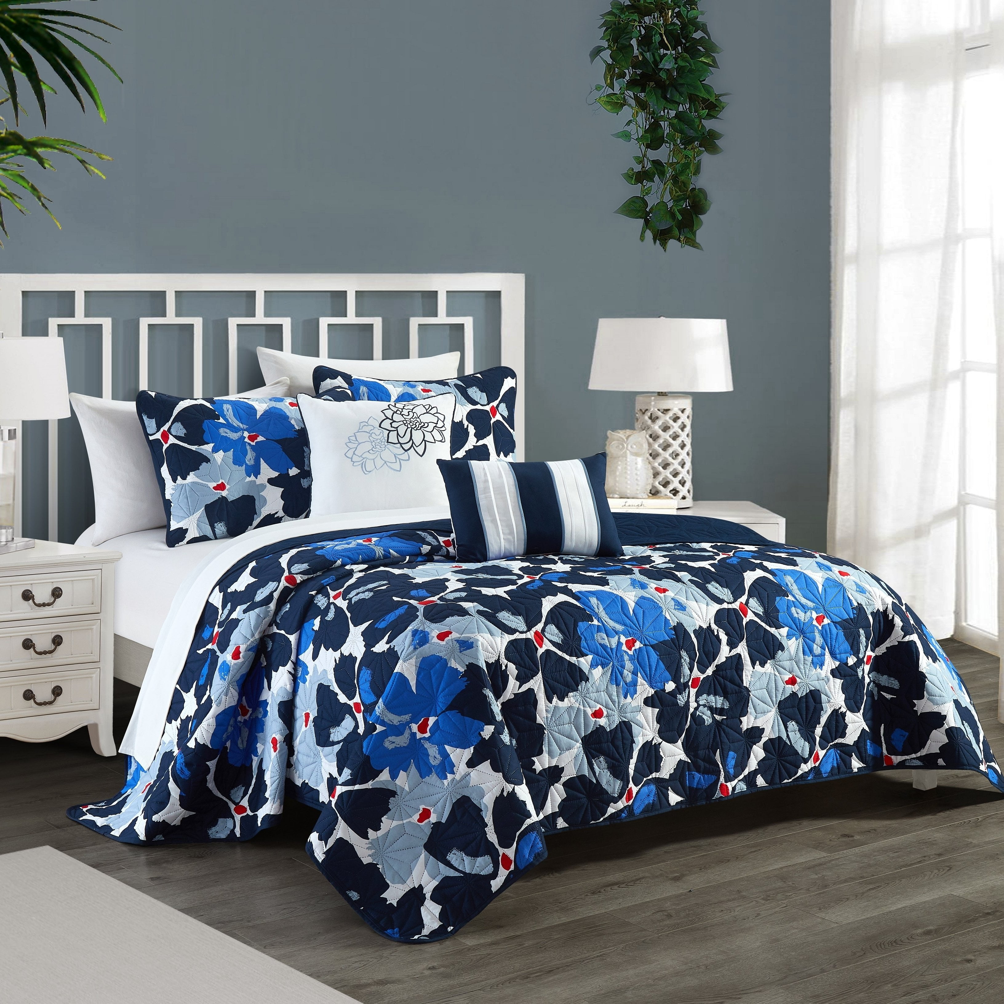 Aster 5 Piece Quilt Set Contemporary Floral Design Bedding - Walmart.com