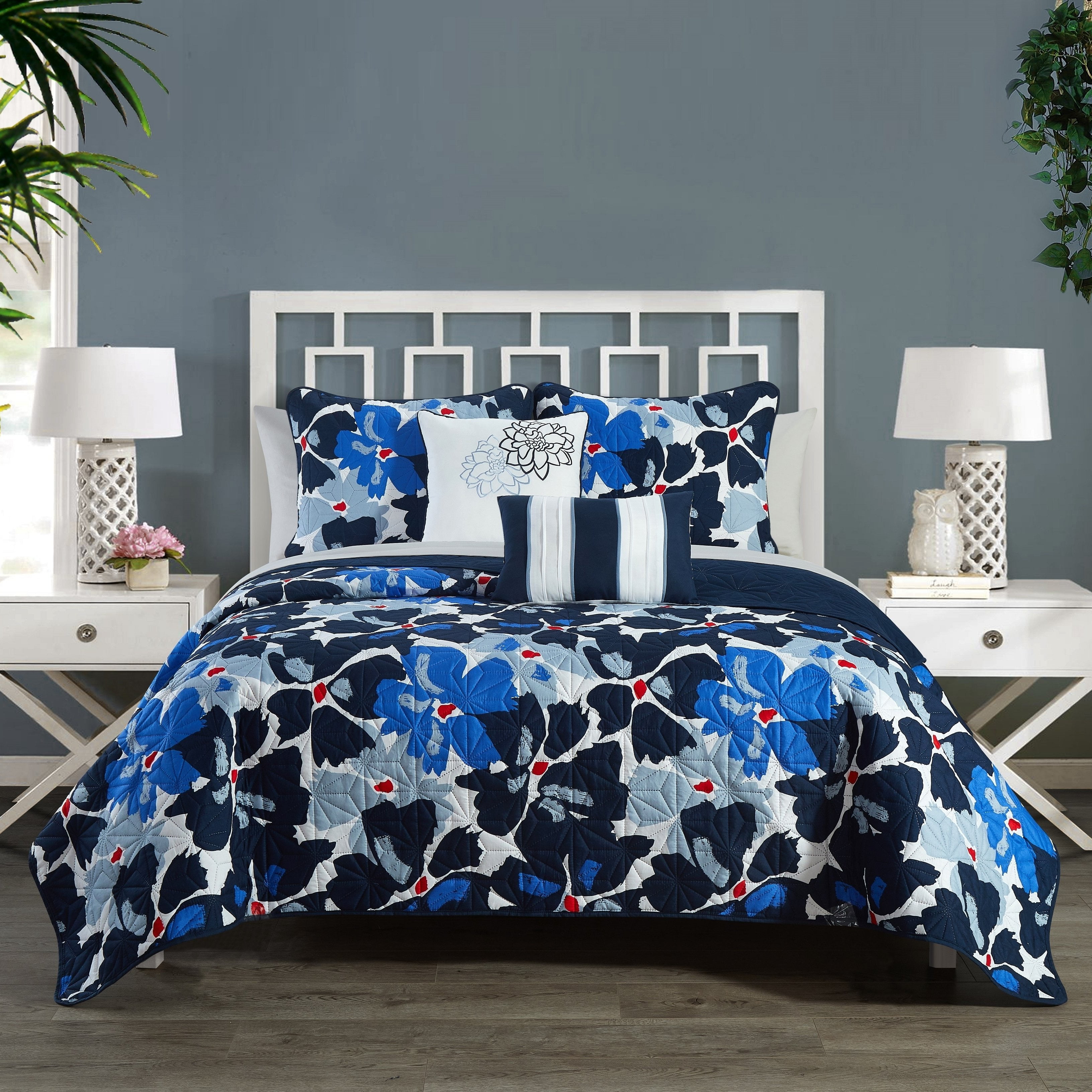 Aster 5 Piece Quilt Set Contemporary Floral Design Bedding - Walmart.com
