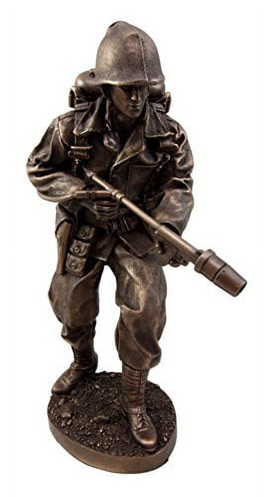 Atlantic Collectibles Military WW2 Flamethrower Ground Troop Soldier ...