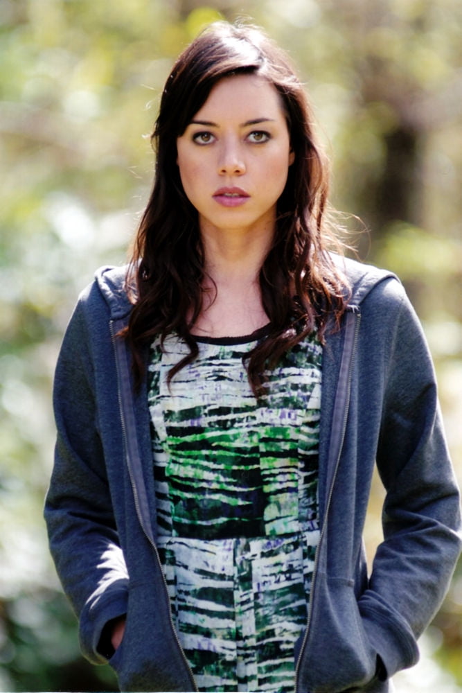 Aubrey Plaza poster Metal Print 12x16 Large Print on Metal 12x16 Square ...