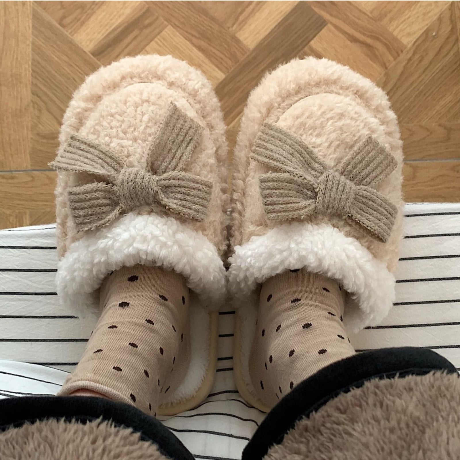 Aueoeo Cute House Slippers, Womens Slip on Home Slippers Soft Memory ...