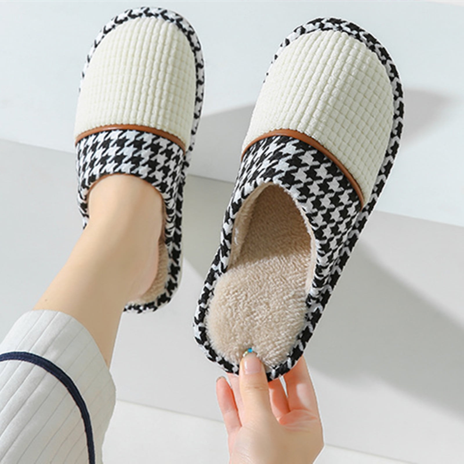 Aueoeo House Slippers with Arch Support, Fuzzy Slippers for Women ...
