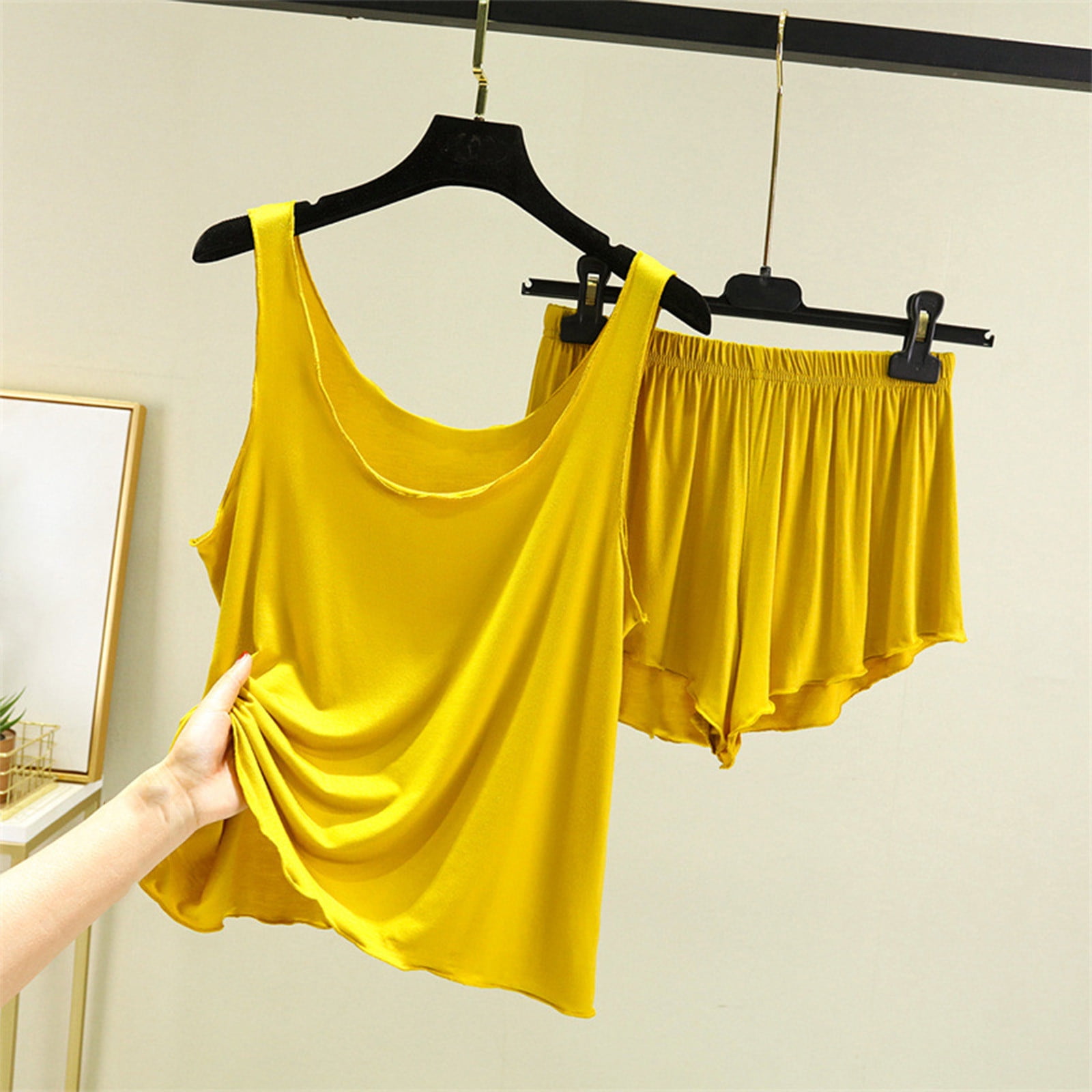 Aueoeo Women's Summer 2 Piece Outfits Sleeveless Crew Neck Tank Top ...