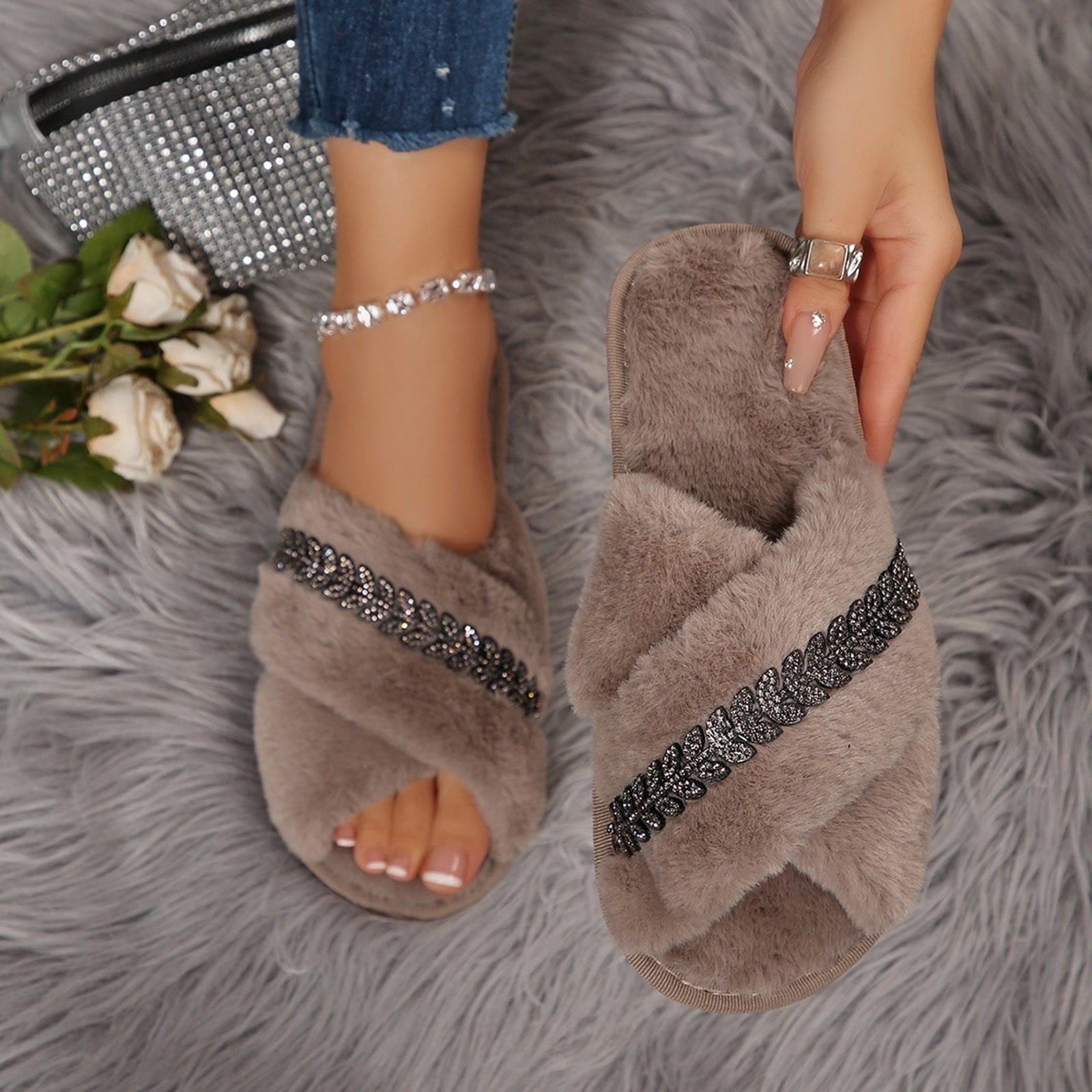 Aueoeo Womens Fuzzy Slippers Crossed Cozy Home Slippers Furry Open Toe ...