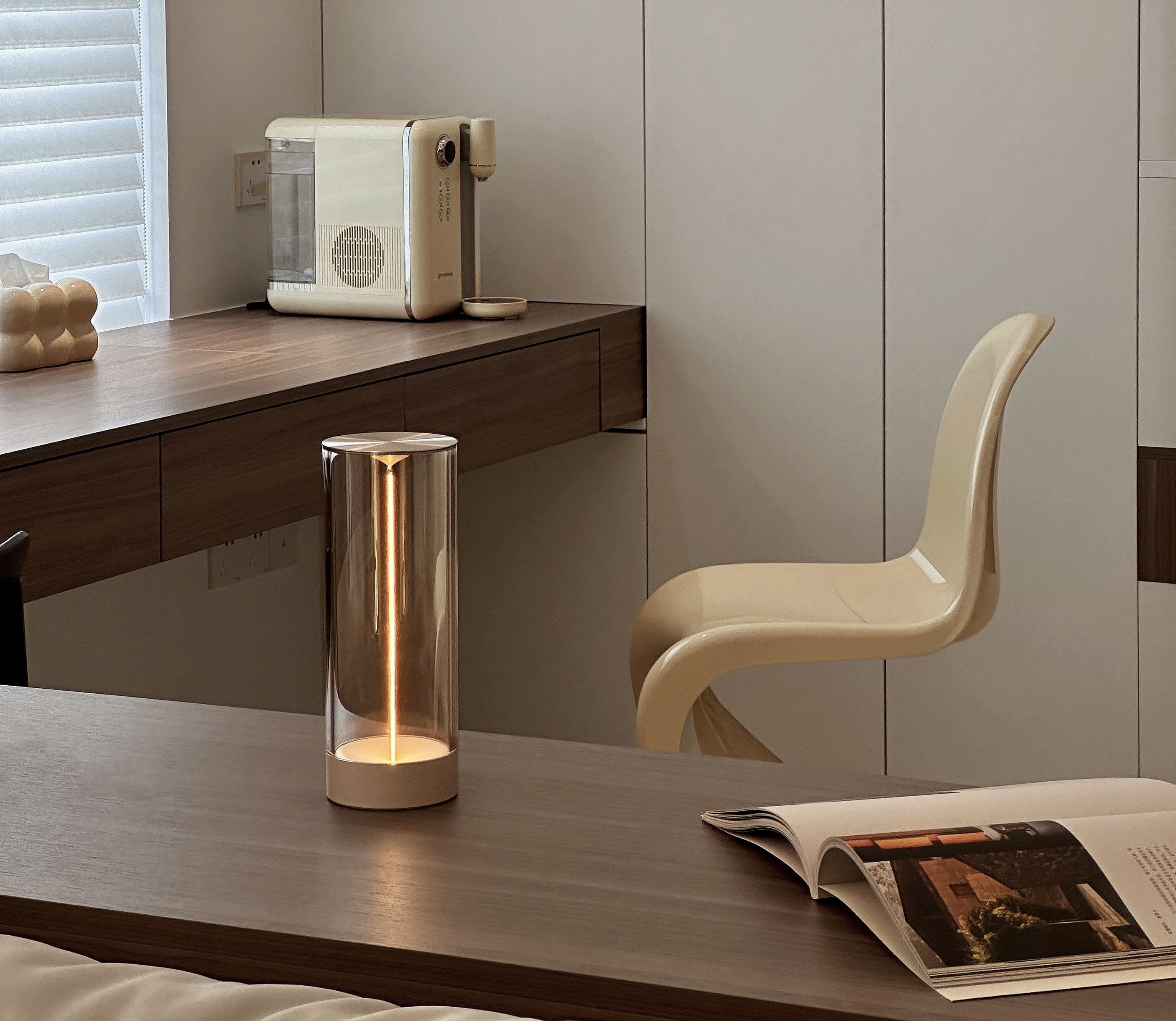 Auge Light 12.76 in White Portable Rechargeable Magnetic Light Dimmable ...