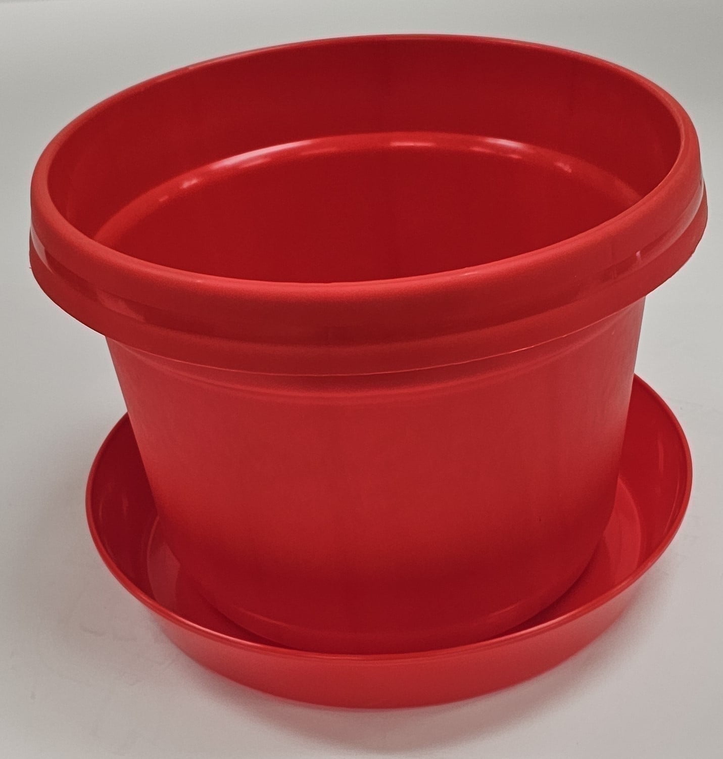 Austin Planter 9 Inch Flower Pot with Saucer Red Colored Polypropylene ...