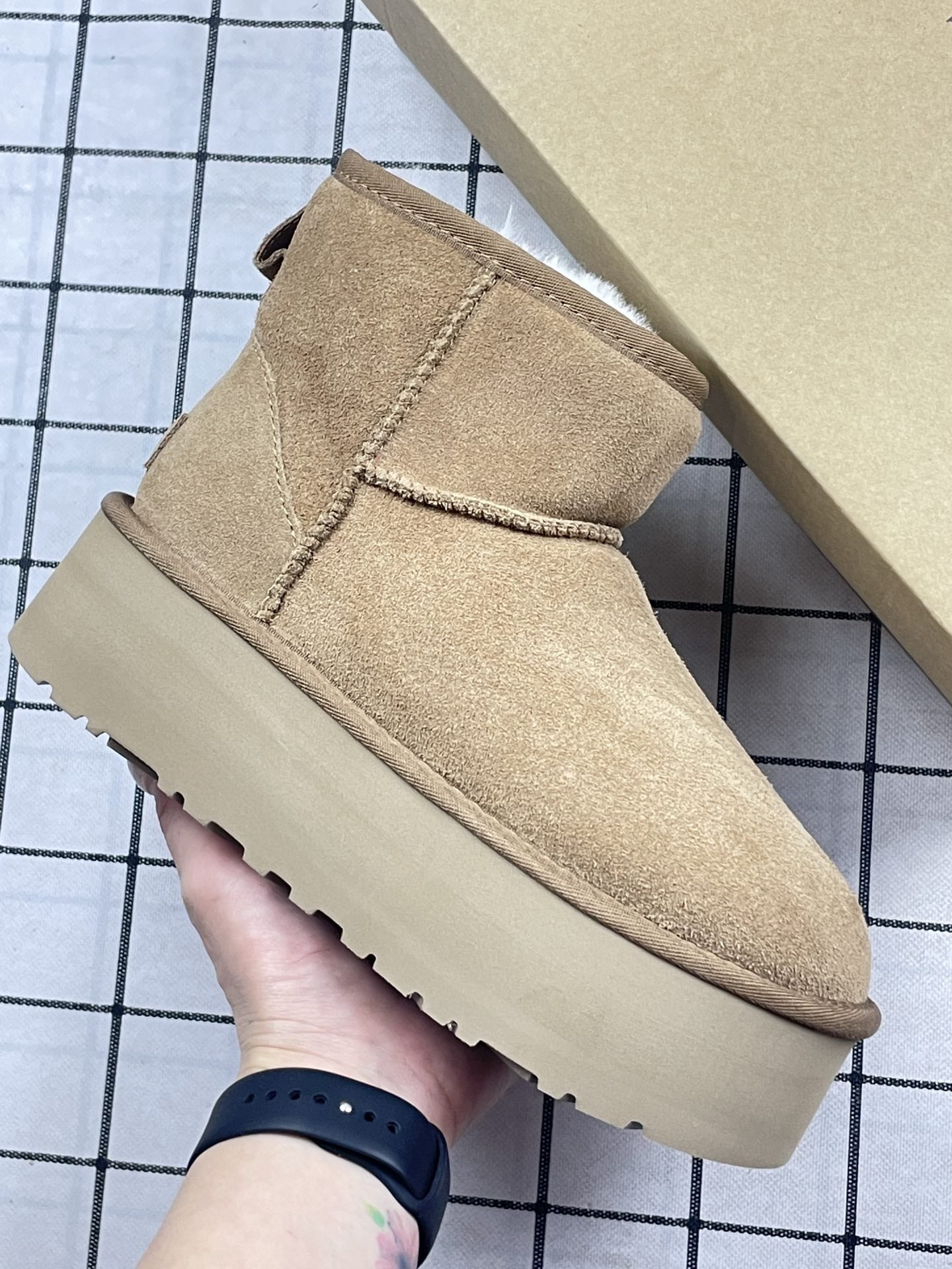 Australia Winter Women's Classic Mini Sheepskin Ultra Boot,Chestnut ...