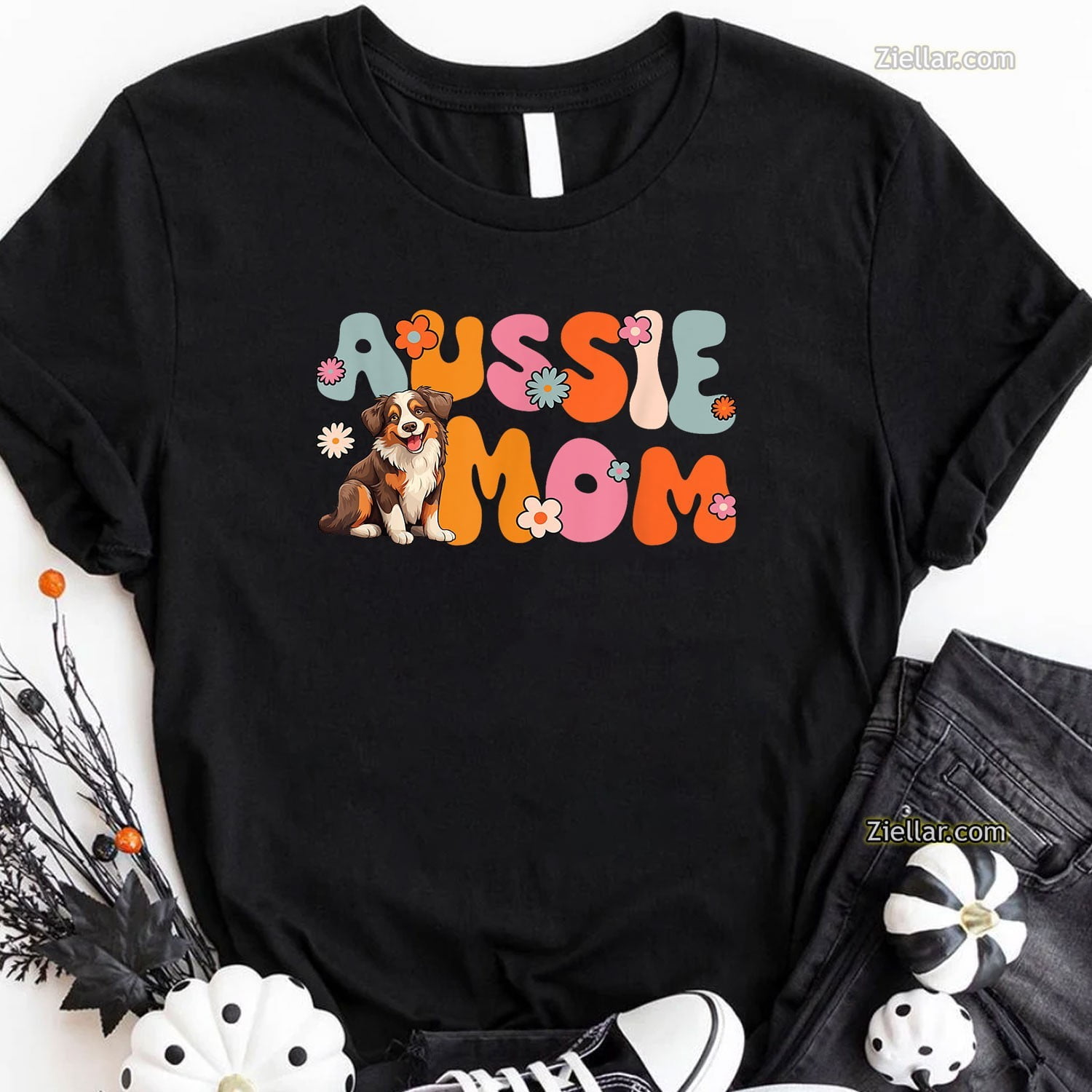 Australian Shepherd Red Tri Groovy Aussie Mom Graphic Dog Lover T-Shirt ...