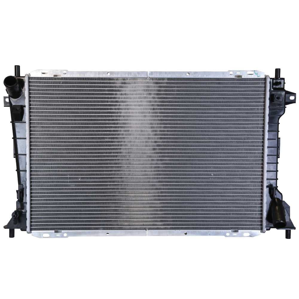 AutoShack Radiator for 1998-2005 Mercury, Marauder, Lincoln Town Car ...