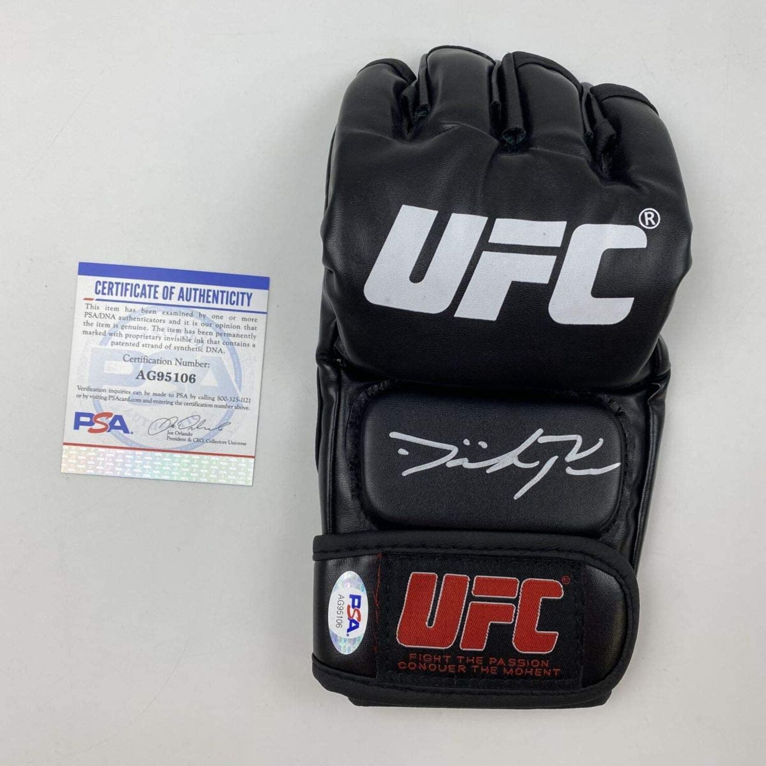 Autographed/Signed Dominick Reyes UFC MMA Black Fighting Glove PSA/DNA ...