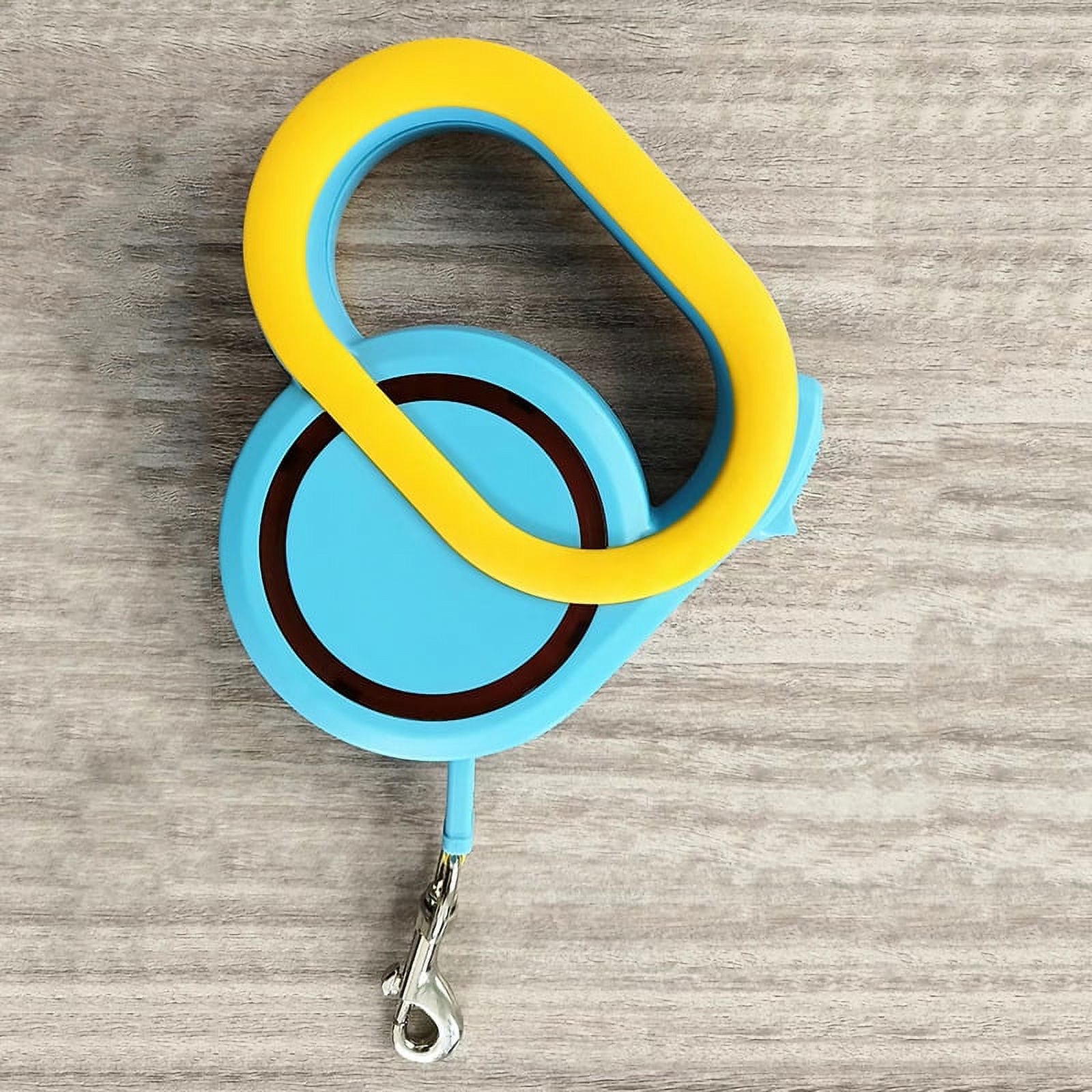 Automatic retractable traction rope with one key lock to prevent burst ...