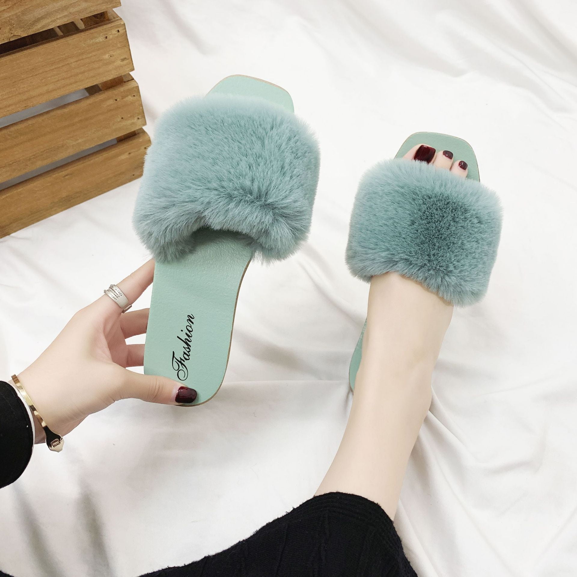 Autumn and winter Fashion plush slippers women's outer wear ins home ...