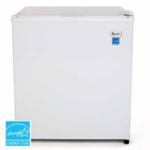 Avanti 6014049 120 watt 1.7 cu. ft. White Steel Compact Refrigerator ...