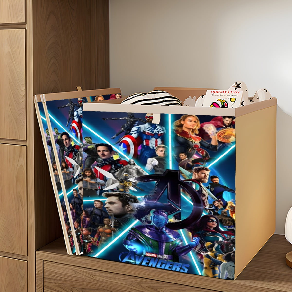 Avengers: Endgame storage box say goodbye to clutter with one sleek box ...