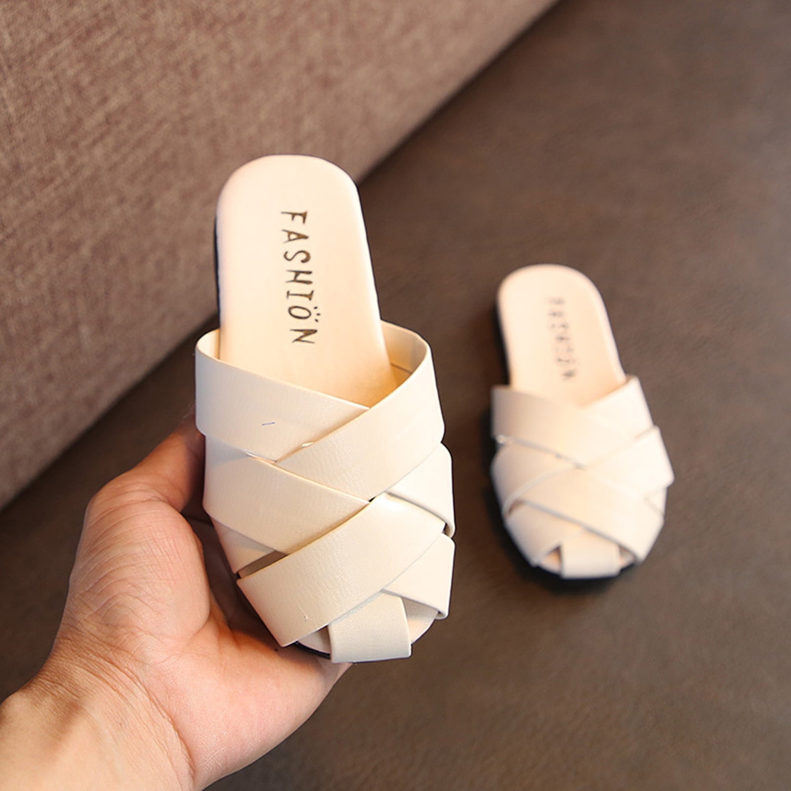 Avrntaa Girls Strappy Slide Sandals - Closed Toe Gladiator Flat Sandals ...