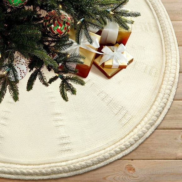 Cable Knit Christmas Tree Skirt