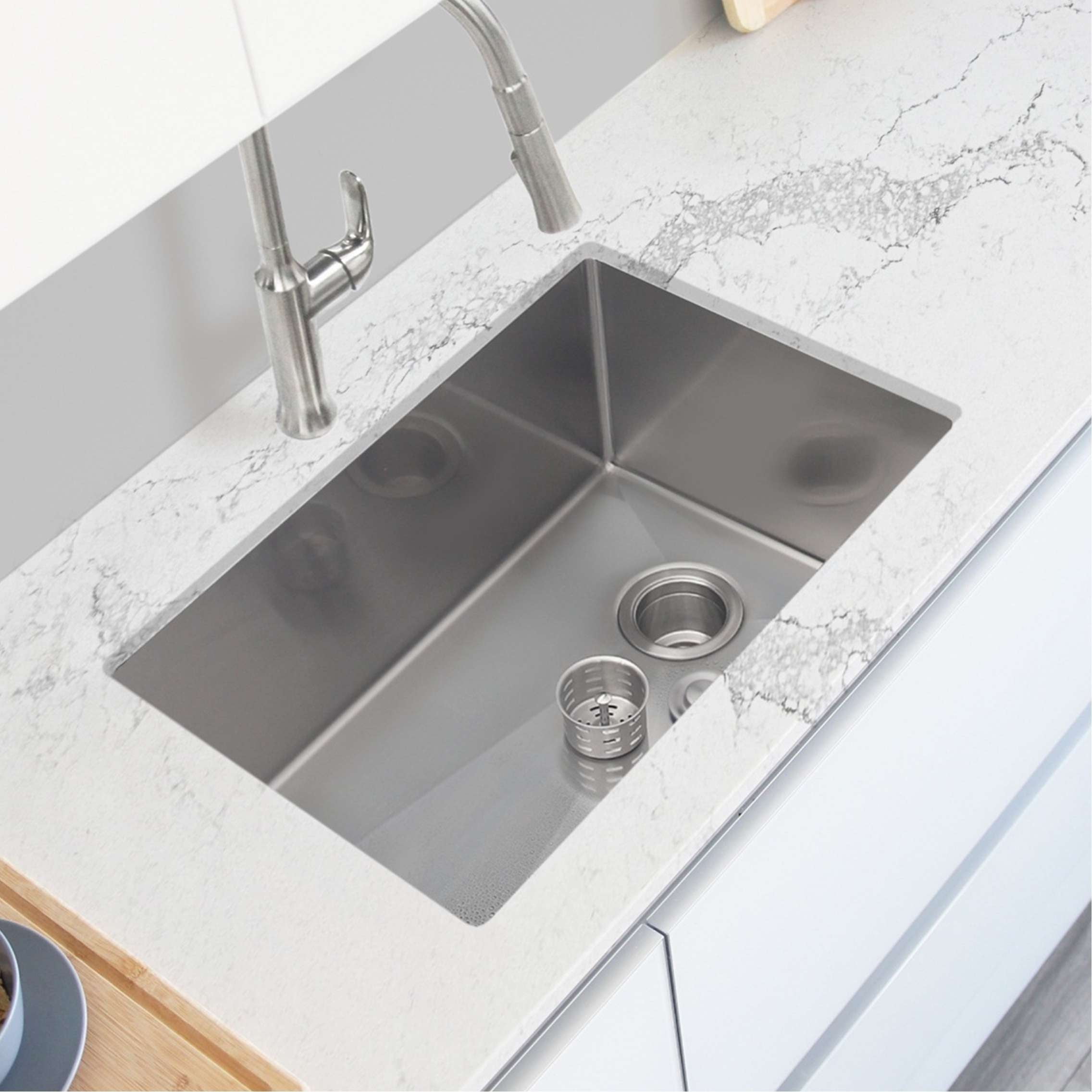 Azuni Undermount 28" Stainless Steel Single-Bowl Kitchen Sink with 2 ...