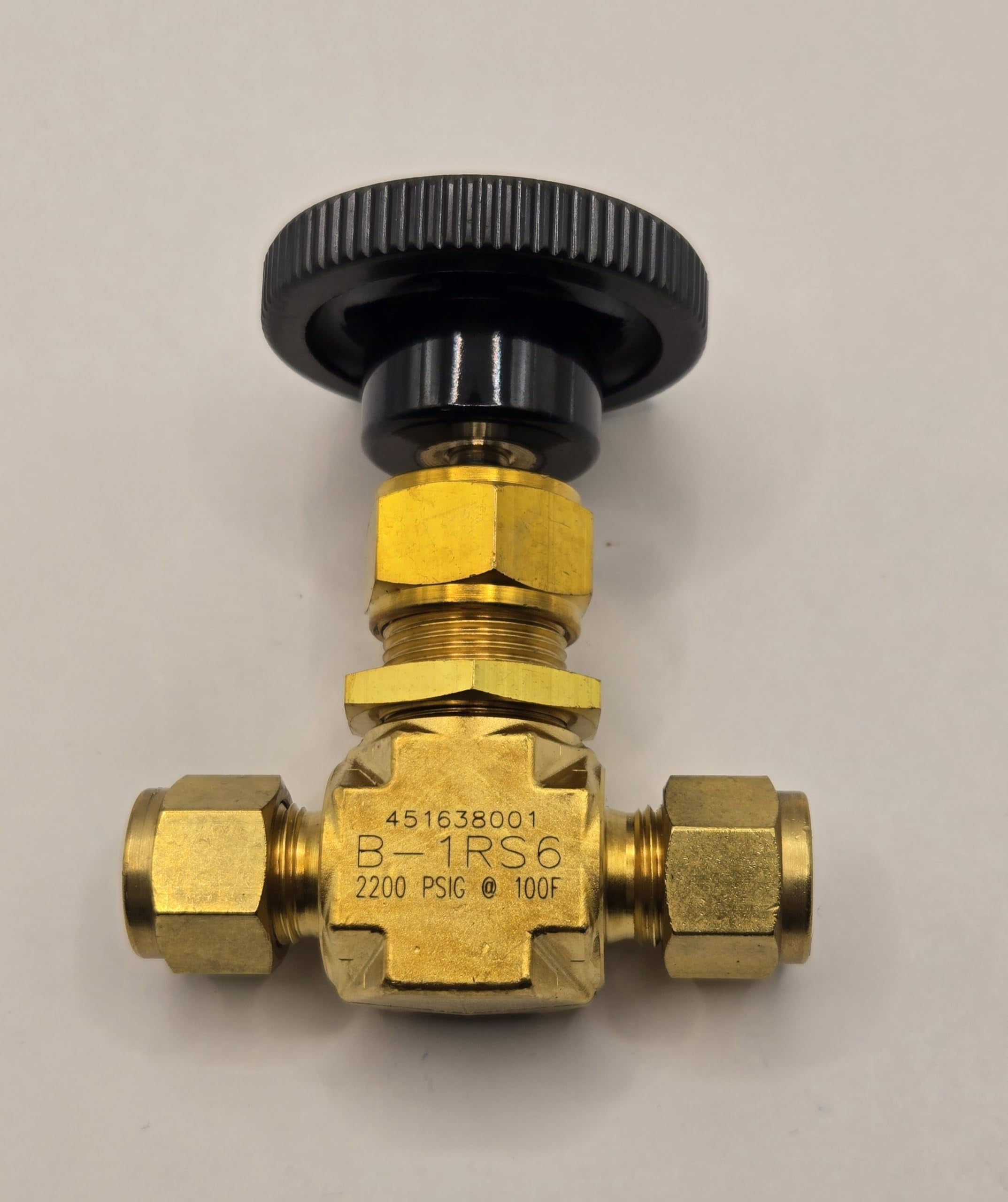 B-1RS6 | Swagelok Integral Bonnet Needle Valve, Inlet/Outlet 3/8" Tube ...