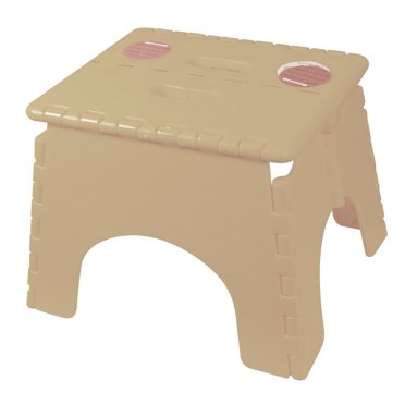 B&R Plastics 101-6 E-Z Foldz Step Stool - 9", White - Walmart.com