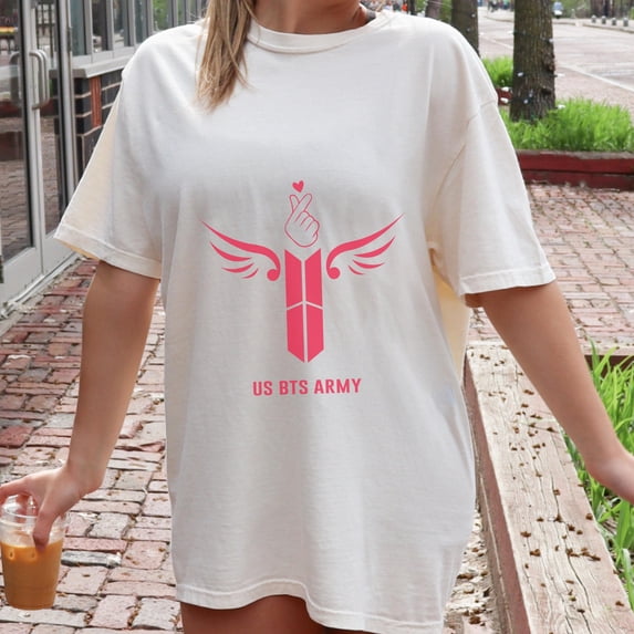 B.T.S World Tour T-Shirt 2026, BTS Army Shirt, K-Pop Finger Heart Shirt ...