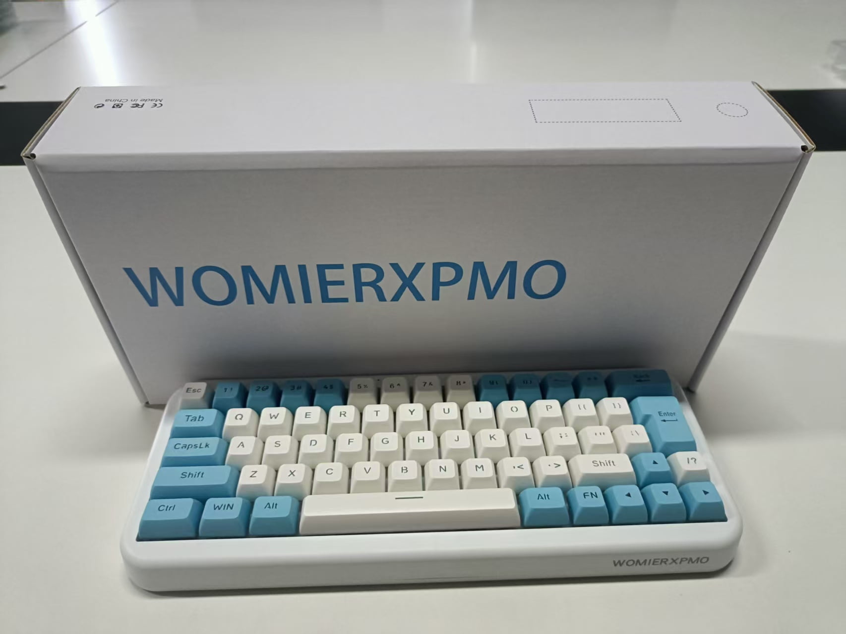 B68 PRO Wireless Mechanical Keyboard,60% Layout,Hot Swap Gasket Custom Structure,Creamy Pre ...