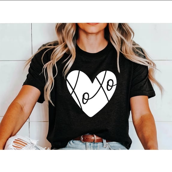 BANJOJO XOXO Heart Valentine's Day Shirt: Lovekey Design. - Walmart.com