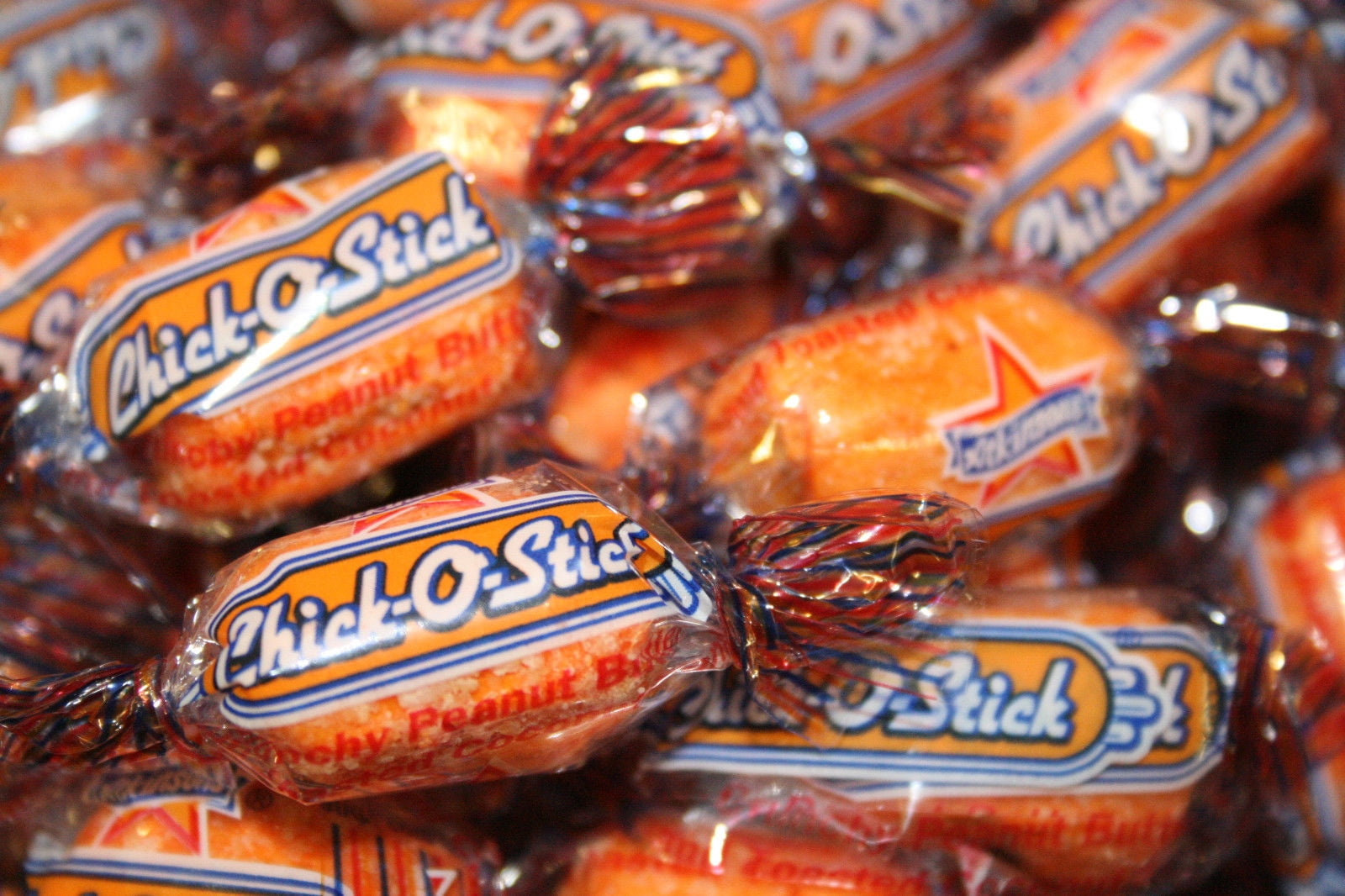 BAYSIDE CANDY Classic All-American Chick-O-Stick Candy, Crunchy Roasted ...