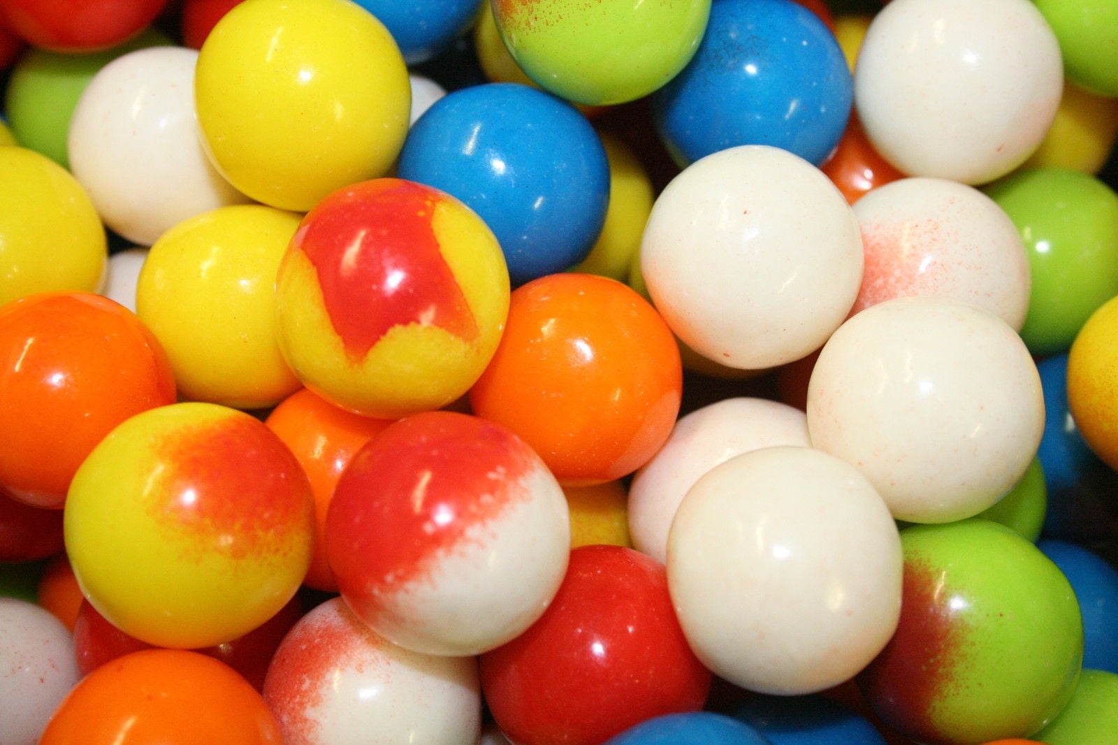 BAYSIDE CANDY GUMBALLS LIGHTNING BOLTS BUBBLE GUM 25mm or 1 inch, 2LBS ...