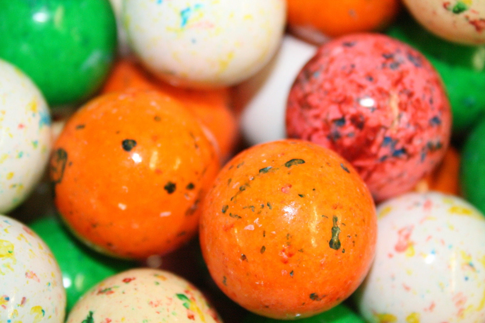 BAYSIDE CANDY JAWBREAKERS-BLOTS BERRY FLAVORED WITH A CANDY CENTER 1 ...