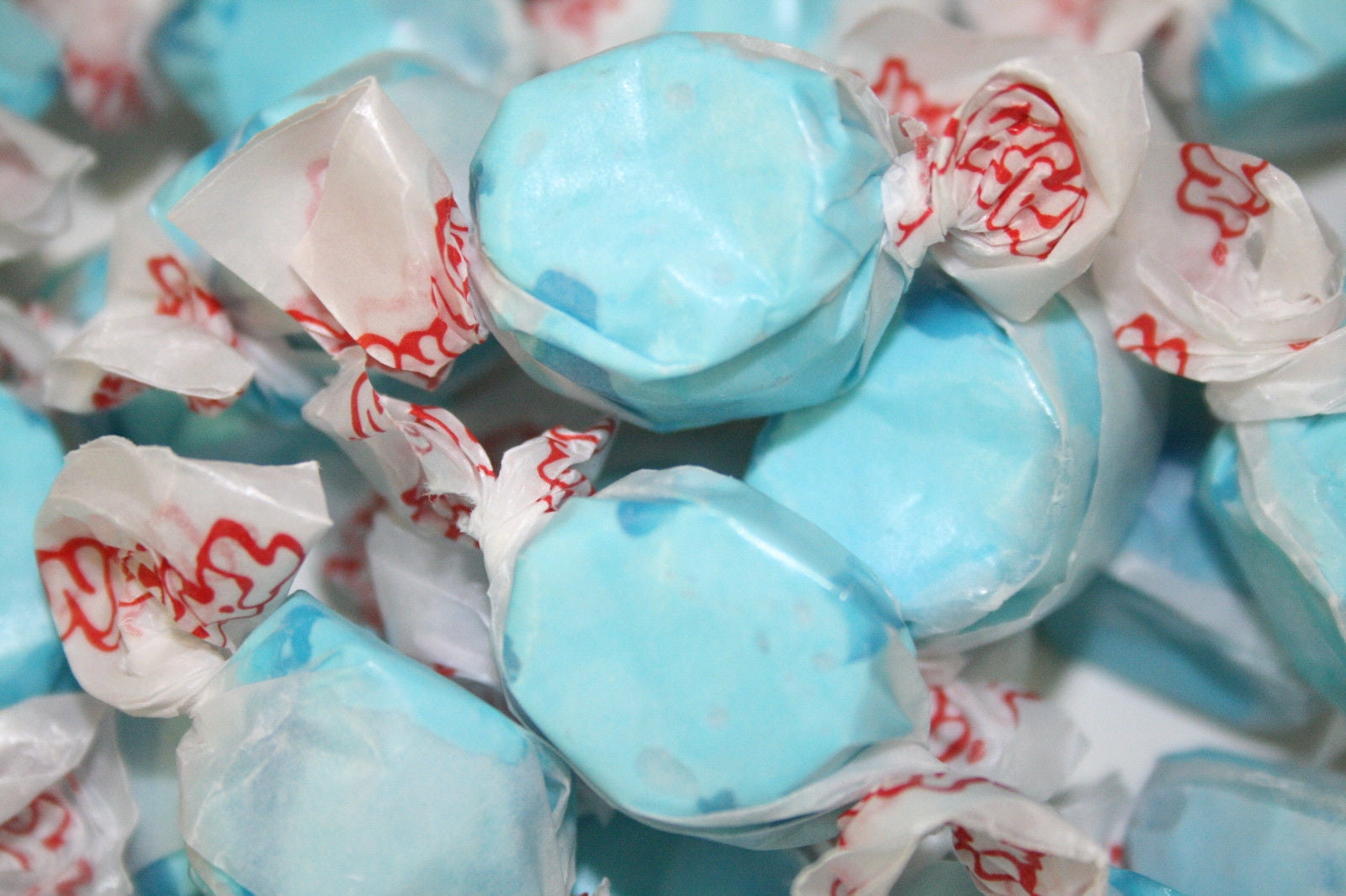 BAYSIDE CANDY SALT WATER TAFFY BLUE RASPBERRY, 1LB - Walmart.com