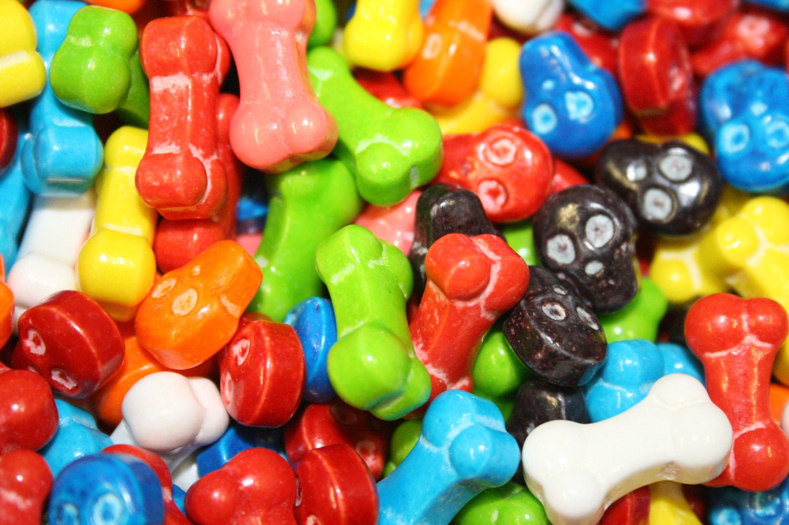 BAYSIDE CANDY SKULL & BONES CANDY , 1LB - Walmart.com