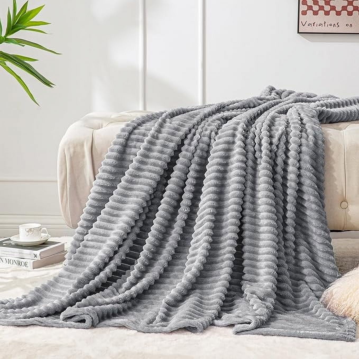 BEDELITE Fleece Throw Blanket, 50x60 inches, Grey, Lightweight, 3D ...