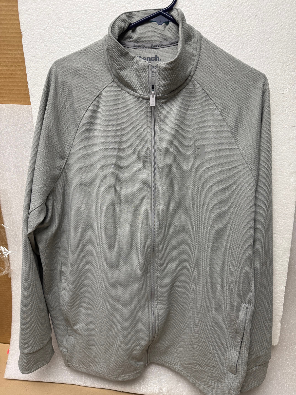 BENCH URBANWEAR MENS FULL ZIP ATHLETIC LIGHTWEIGHT JACKET Large ...