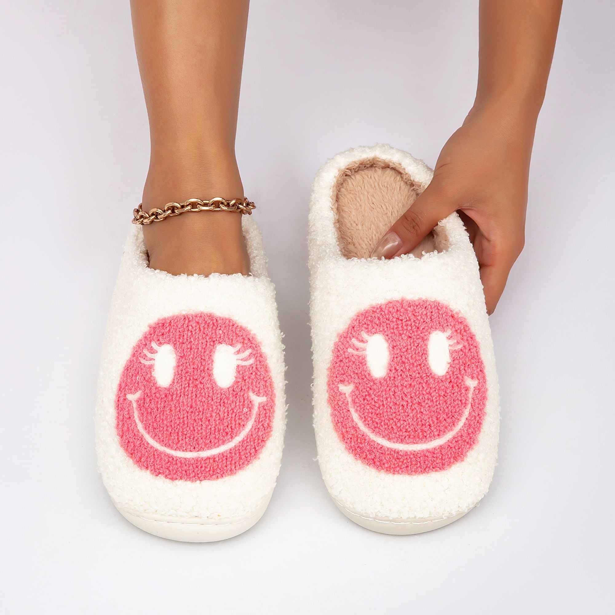 BERANMEY Cute Smile Face Slippers for Women Perfect Soft Plush Comfy ...