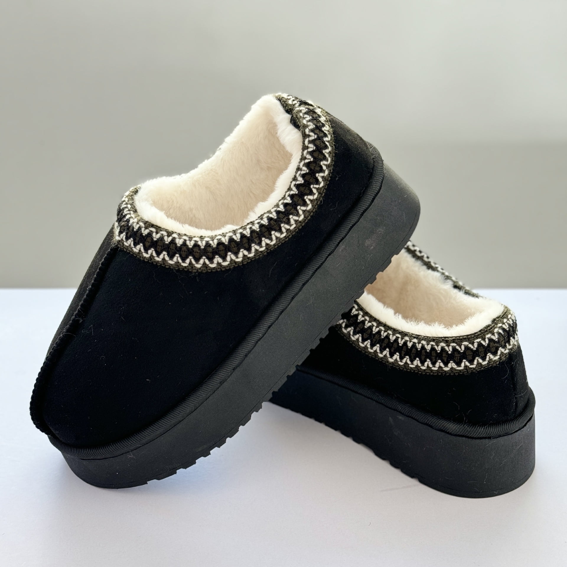 BERANMEY Thick-Soled Fuzzy Slippers for Women & Men - Cozy Platform ...