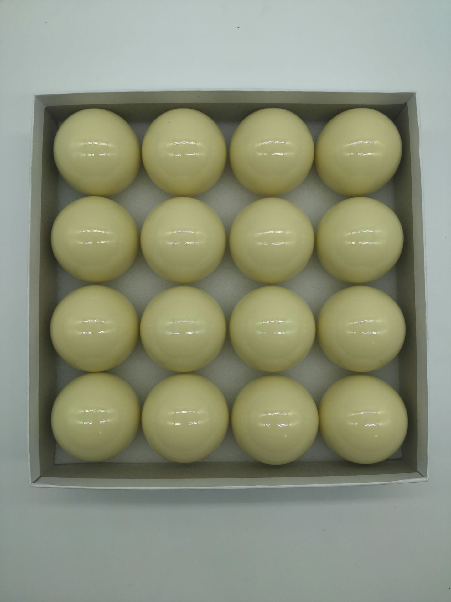 EXHUMKY Training Cue Ball White Resin Billiard Training Equipment ...