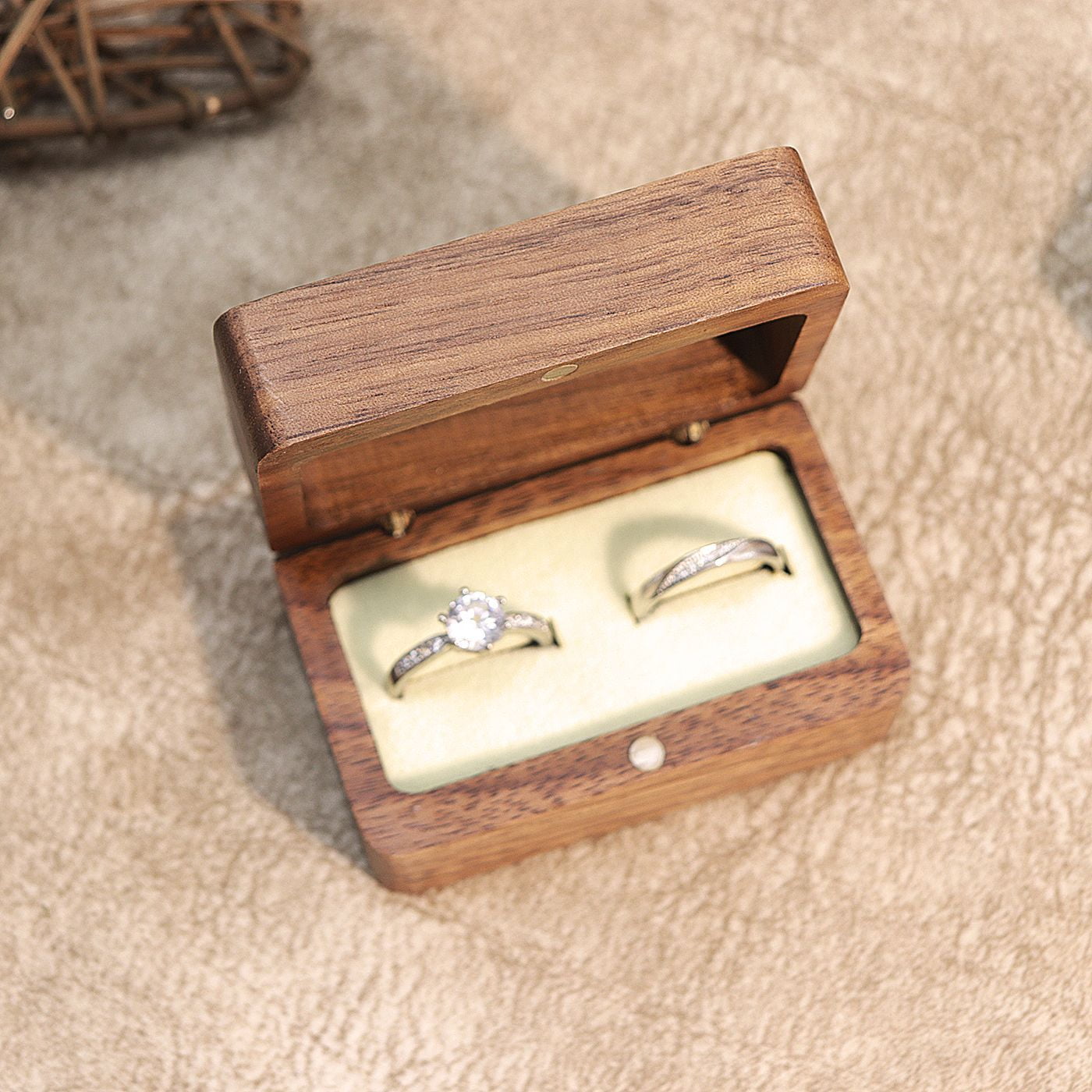 BERTDOMD Wood Wedding Ring Box Engagement Ring Holder Ring Storage Box ...