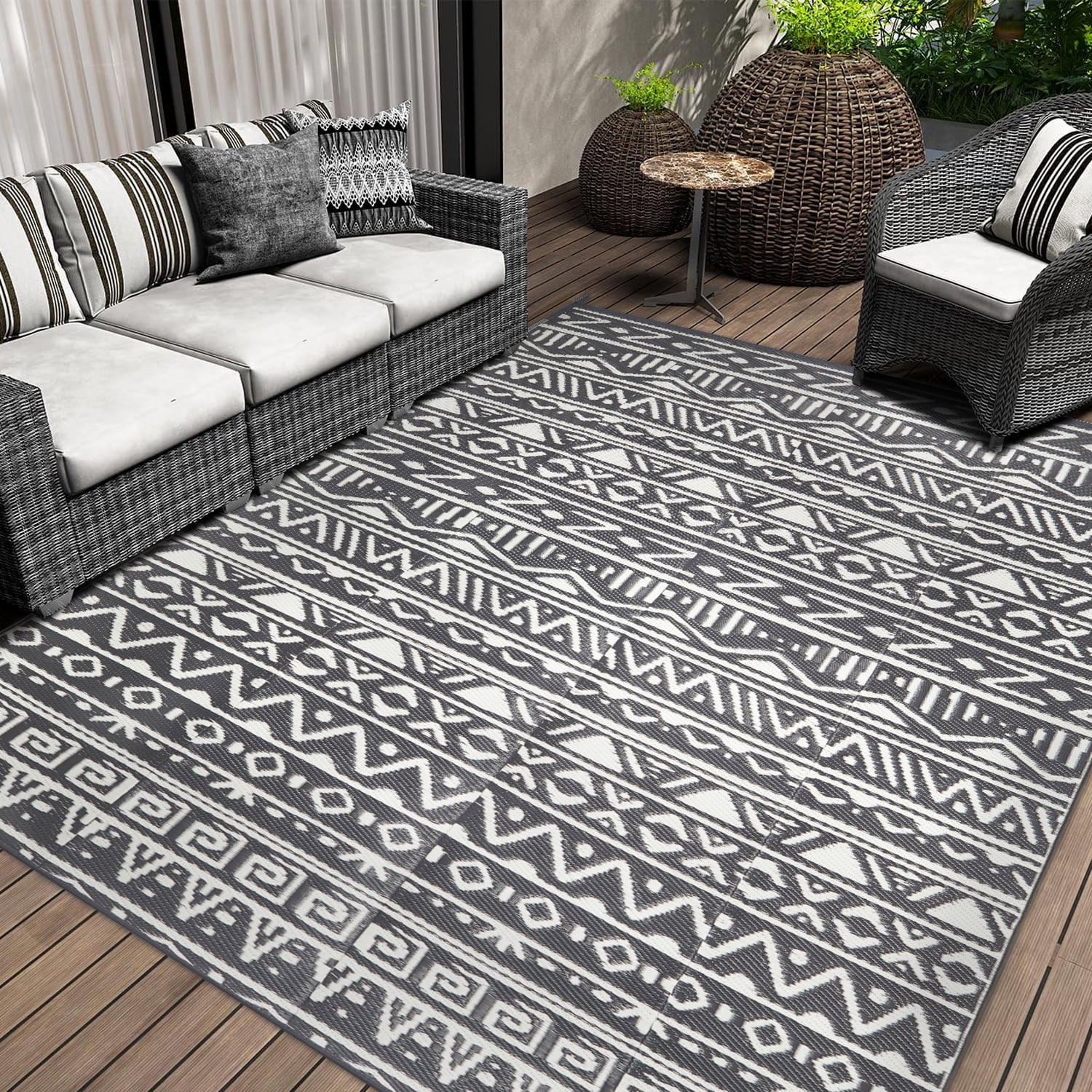 HaiiMeid 9'x12' Black Boho Outdoor Reversible Rug, Waterproof Patio Mat ...
